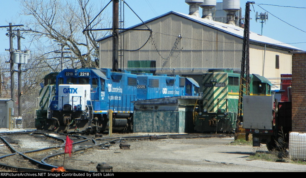 GMTX 2218 and Sisters at Rail Link's Shop
